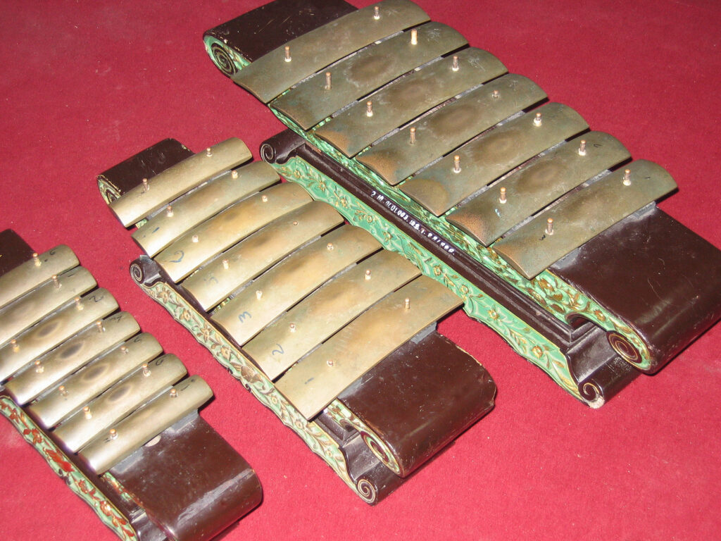 Gamelan instrumenten – JayaNaya